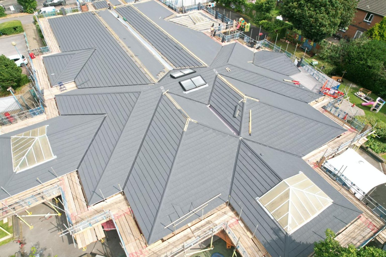 Sure Start centre roof replacement - Warden